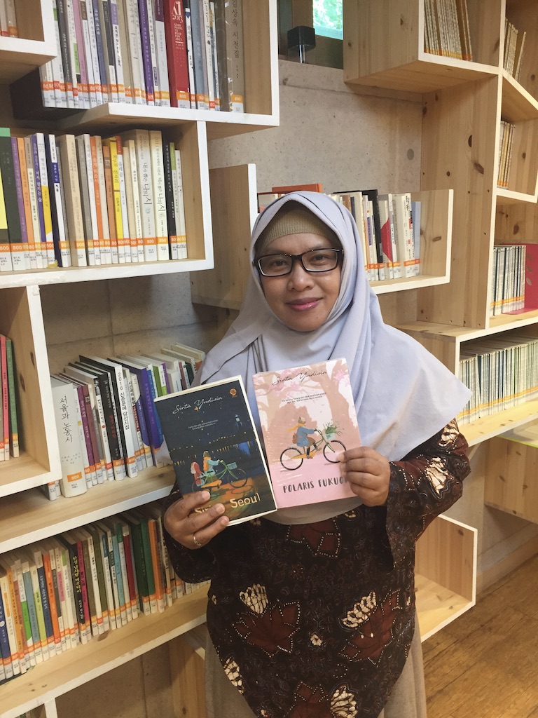 Serious in Seoul ~ RobinKirk.com